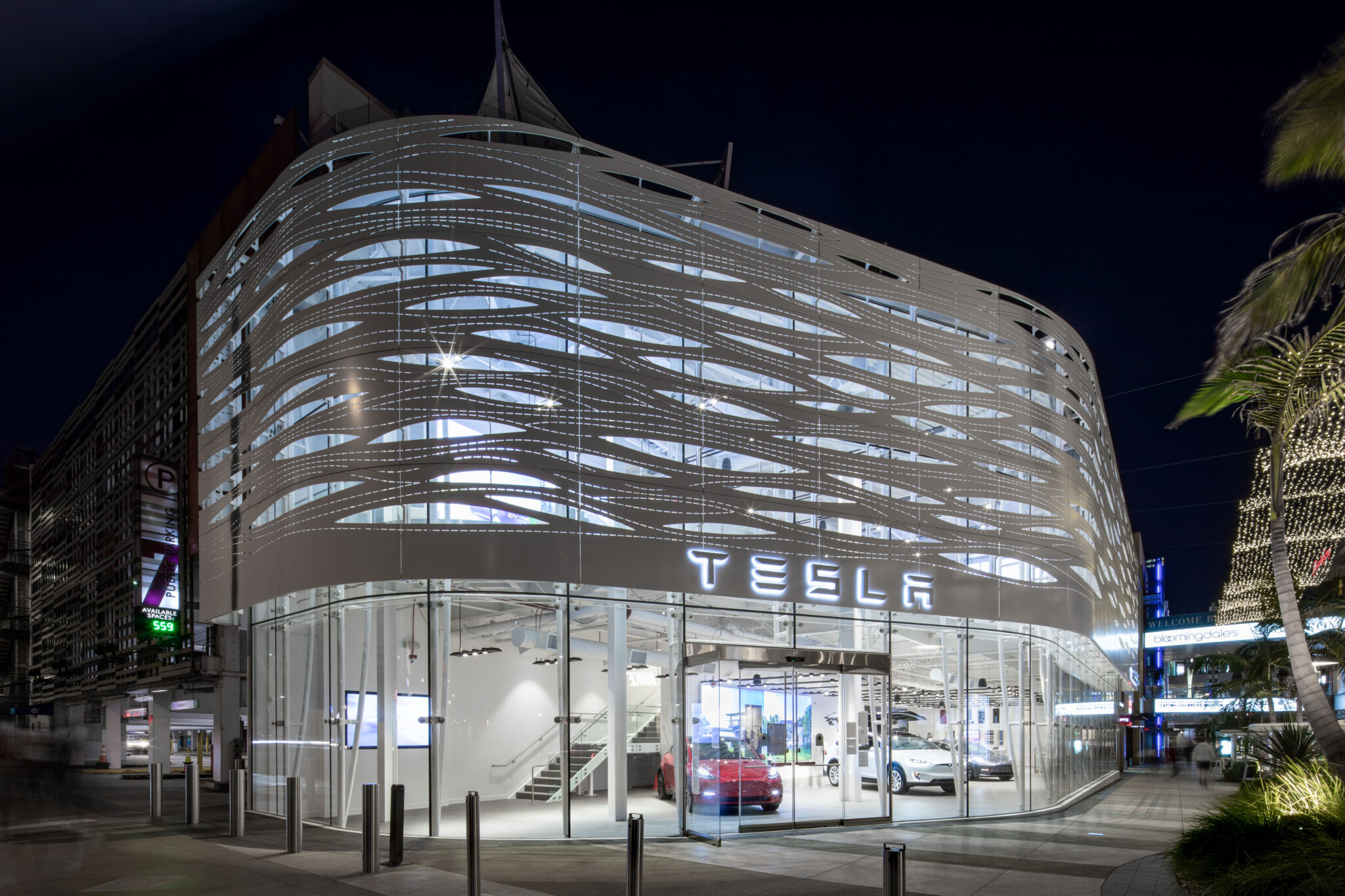 Tesla – NOWN