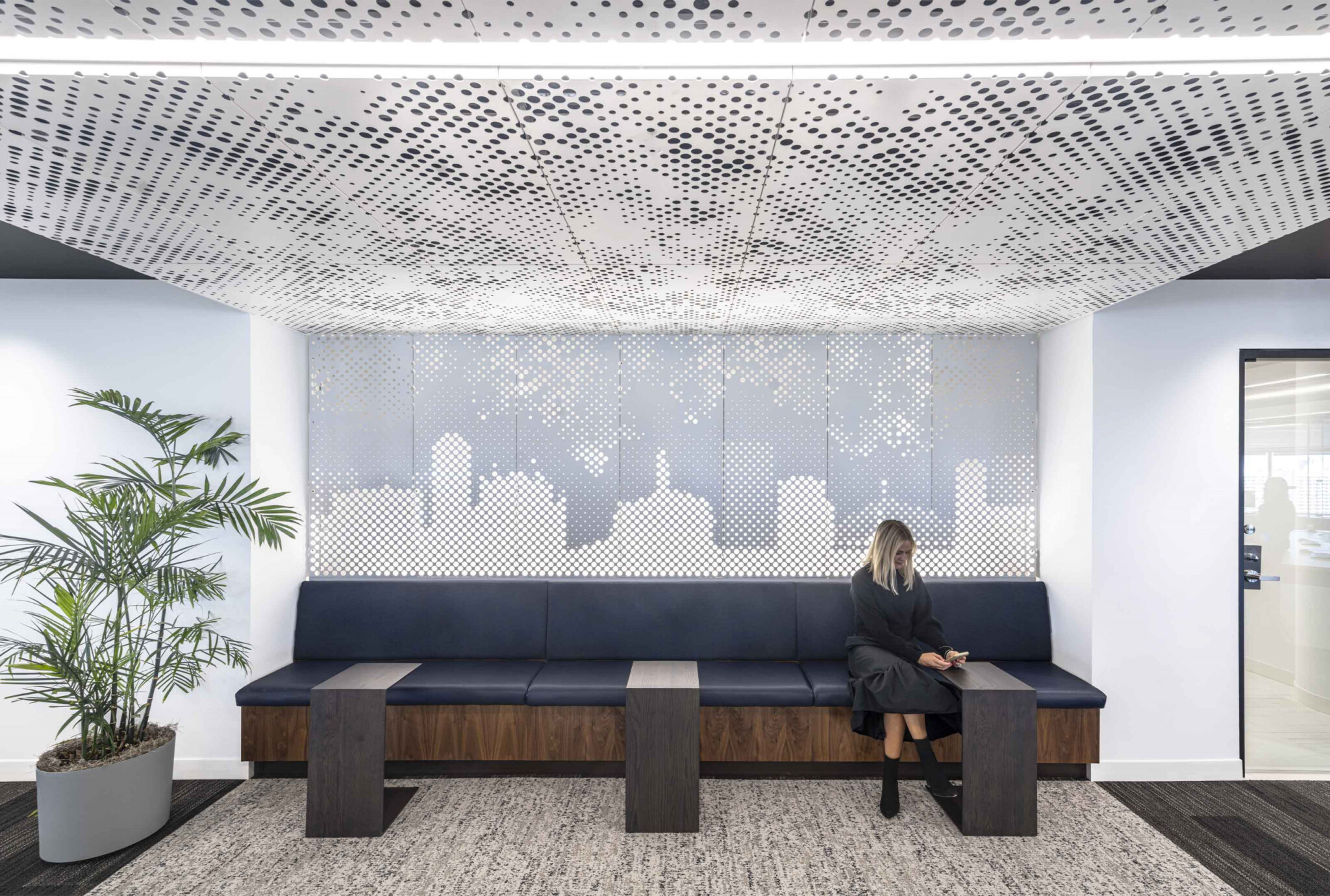 NOWN – Simply Elevated